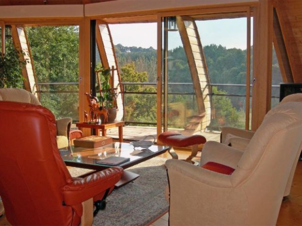 Une maison qui tourne avec le soleil (diaporama) Une maison qui tourne avec le soleil (diaporama)
